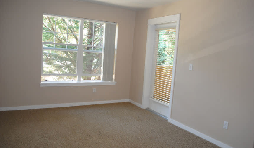 Apartments for Rent in Portland | Commons at Sylvan Highlands