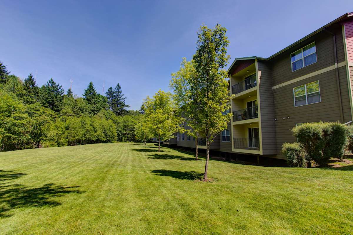 Apartments for Rent in Portland | Commons at Sylvan Highlands