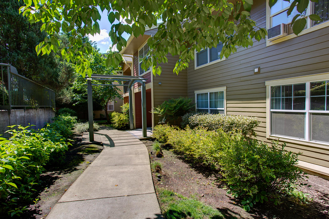 Apartments for Rent in Portland | Commons at Sylvan Highlands