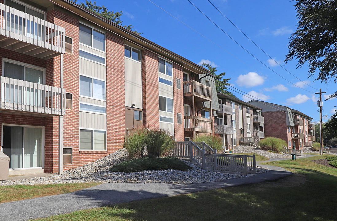 Photos and Video of Spring Ridge Apartments in Whitehall, PA