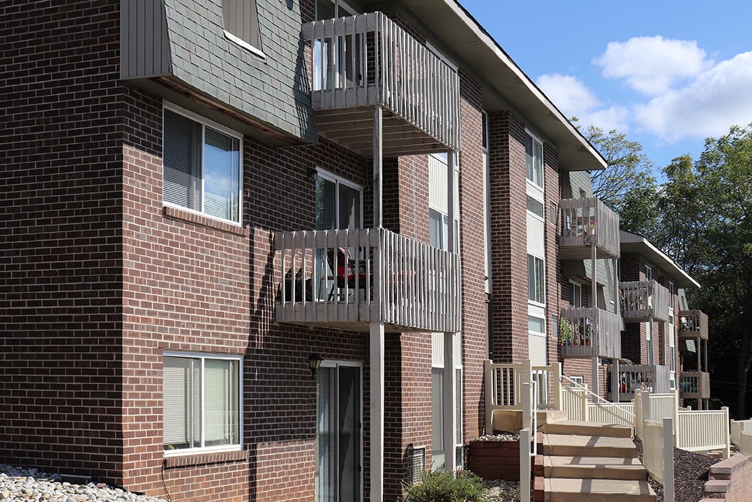 Photos and Video of Spring Ridge Apartments in Whitehall, PA