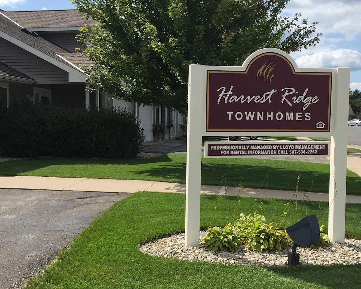 Property details for Harvest Ridge Townhomes from Lloyd Management