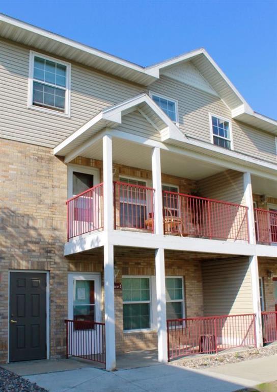 Photos and Video of Brickstone Townhomes in Chaska, MN