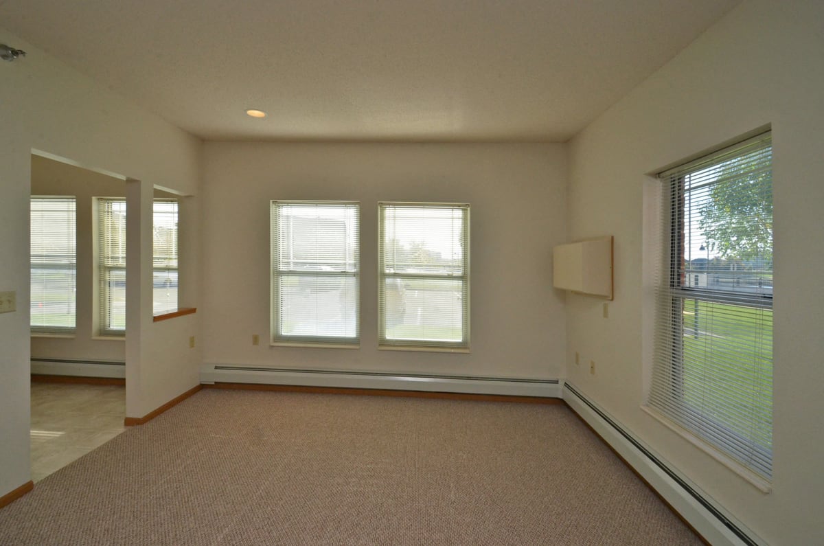 Photos and Video of Arbor Lakes Commons in Maple Grove, MN