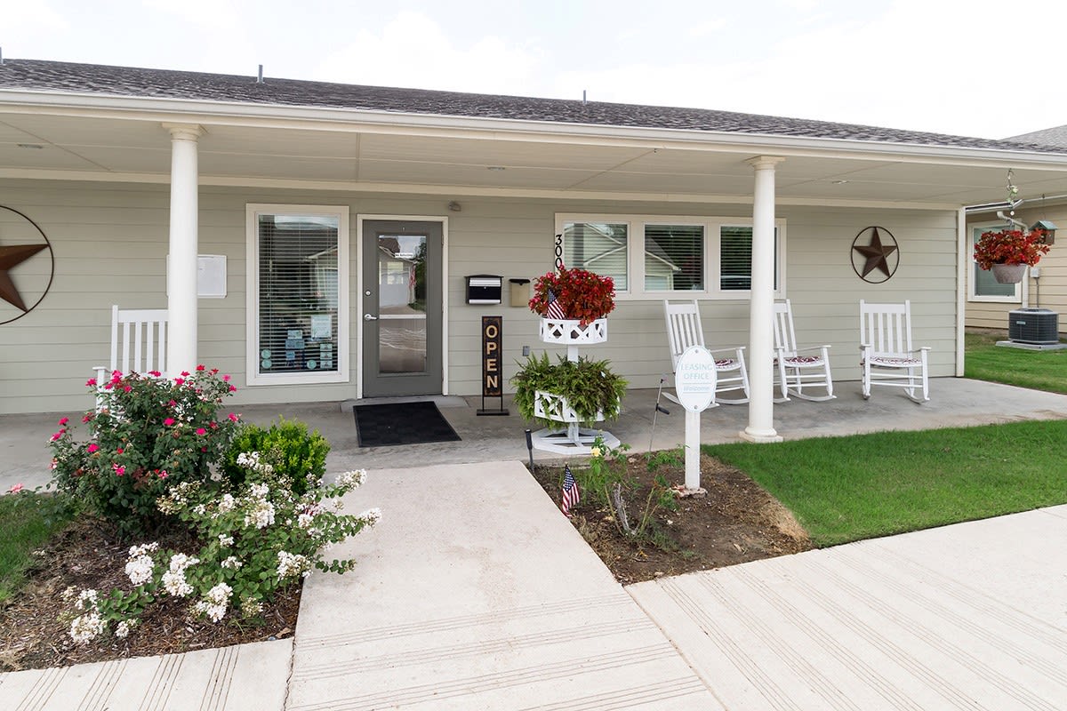 Photos and Video of Gardens of Weatherford in Weatherford, TX