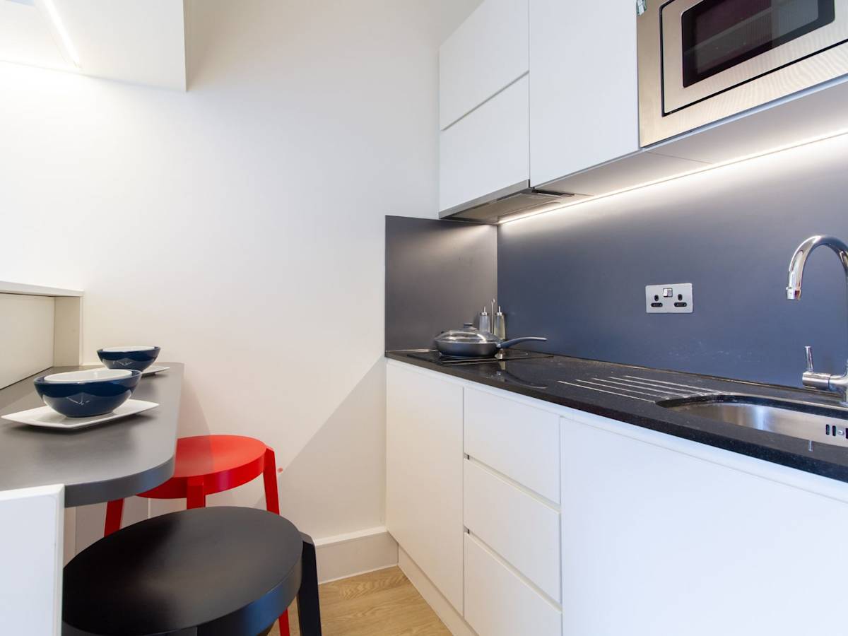 Available Rooms to Rent in London at Spring Mews