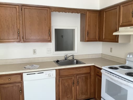 Photos and Video of Naples Manor in Silver Spring, MD