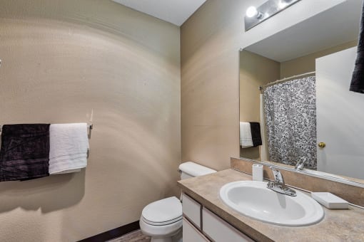 Photos and Video of Nolan Ridge Apartments in Keizer, OR