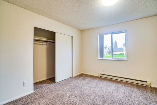 Photos and Video of Maple Terrace Apartments in Hillsboro, OR