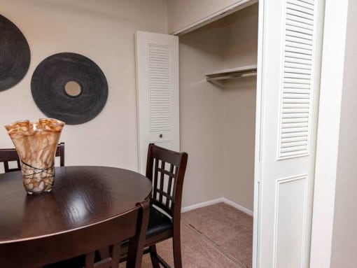 Photo Gallery | Hamilton Trace | Apartments in Okemos, MI