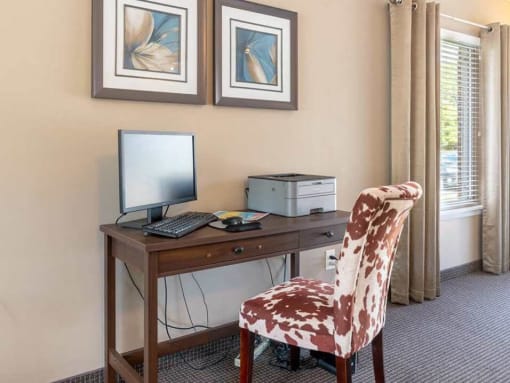 Photo Gallery | Hamilton Trace | Apartments in Okemos, MI