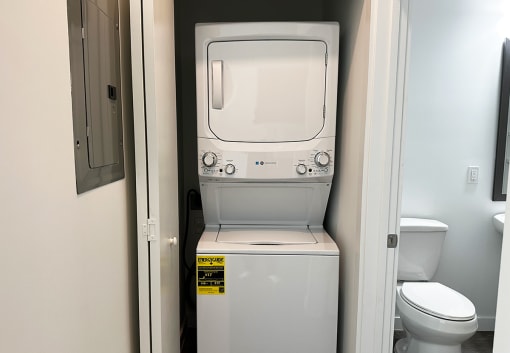 Apartments for Rent in Miami | Douglas Enclave