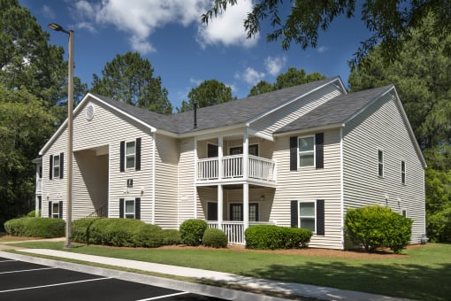 Photos and Video of Hampton Place Apartments in Perry, GA