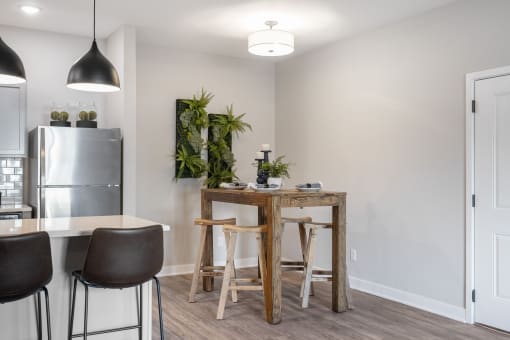 Photos and Video of Thompson Square Apartments in Jeffersonville, IN