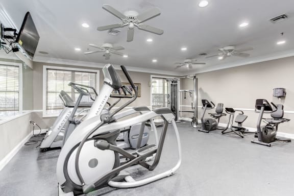 Affordable Apartments in Woodbridge VA | County Center Crossing