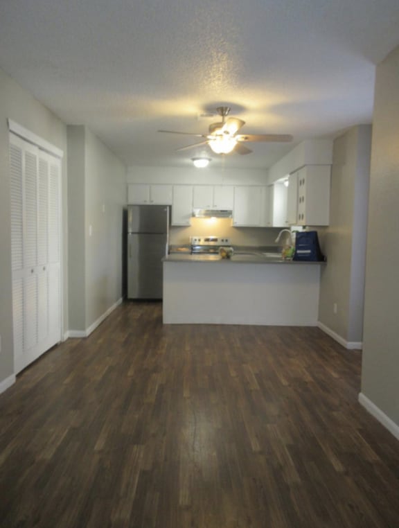 Cedar Ridge Apartments & Townhomes