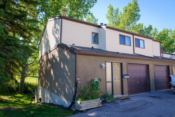 Varsity Estates Village | Apartments in Calgary, AB