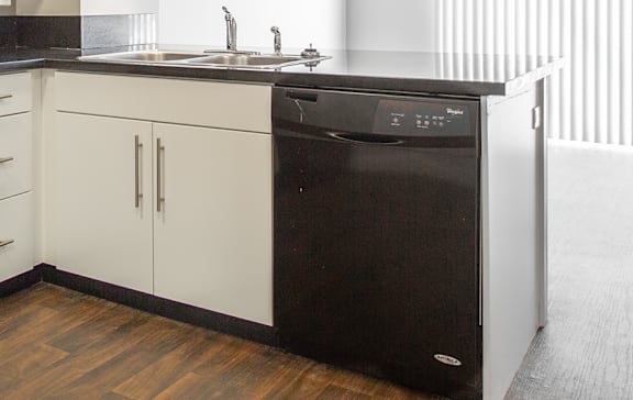 Property details for Deveraux Heights from Deveraux Apartment Communities