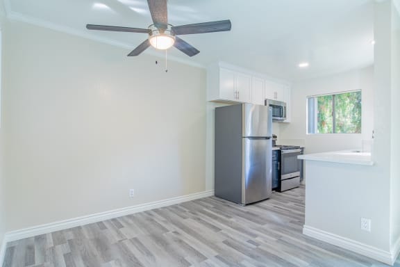 Floor Plans of Amber Ridge in La Verne, CA