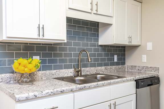 Chadwick Manor Townhomes | Apartment and Community Amenities