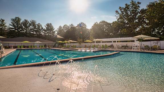 Chadwick Manor Townhomes | Apartment and Community Amenities