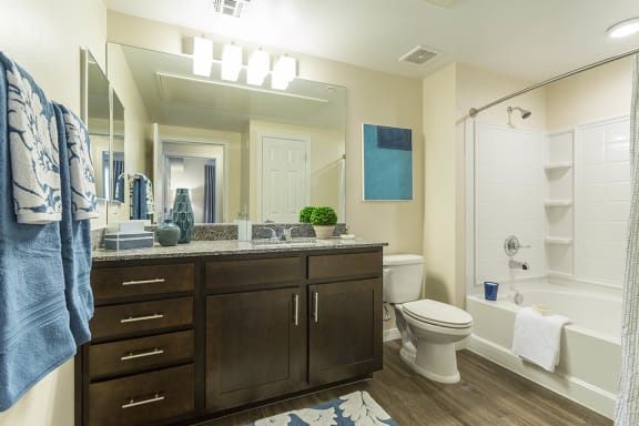 1, 2 & 3 Bedroom Apartments in Henderson | The View at Horizon Ridge