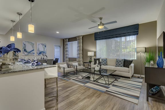 1, 2 & 3 Bedroom Apartments in Henderson | The View at Horizon Ridge