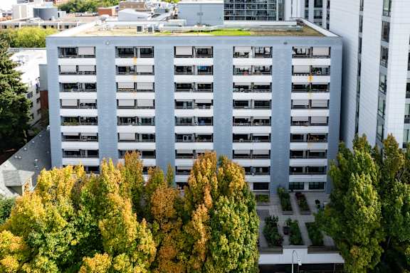 Floor Plans of 1200 Building Apartments in Portland, OR