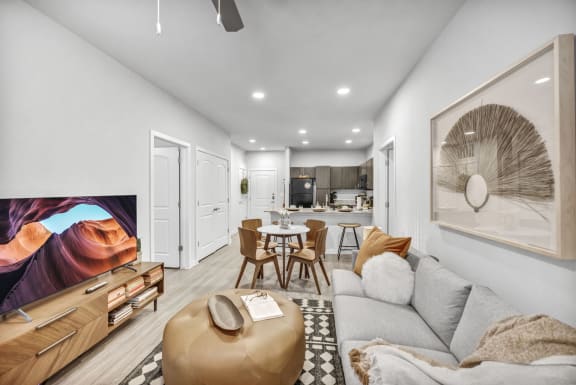 Photos and Video of Seven07 Lofts in San Antonio, TX