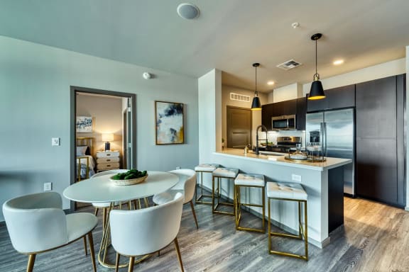 1 & 2-Bedroom Apartments in Scottsdale, AZ | The View at Cascade