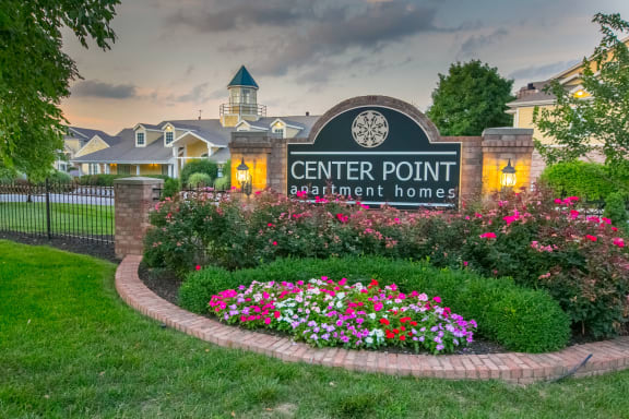 Apartments Northwest Indianapolis | Center Point Apartments