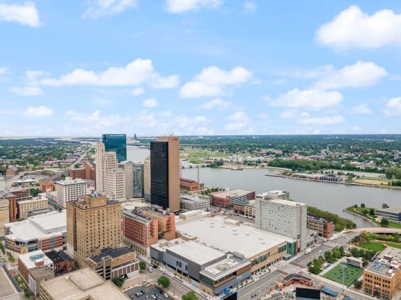 Photo and Video Gallery | Commodore Perry Apartments | Toledo, OH