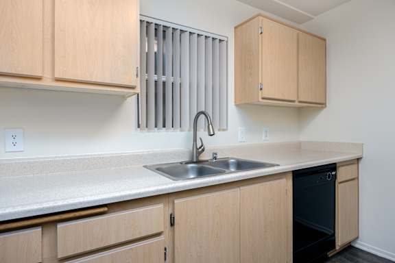 Floor Plans of Parc Ridge Apartments in Northridge, CA