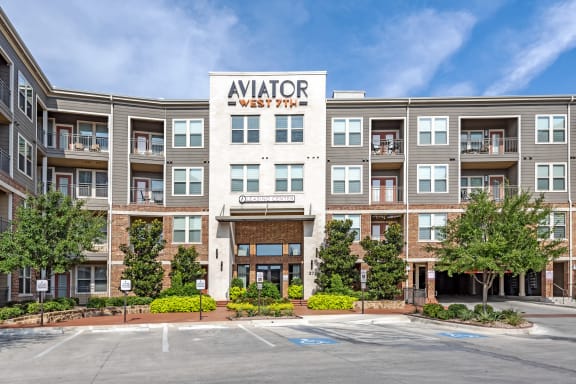 Luxury Apartments in Fort Worth | Aviator West 7th | Amenities
