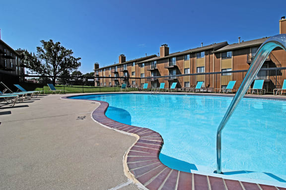 Fox Ridge Apartments | Apartment and Community Amenities