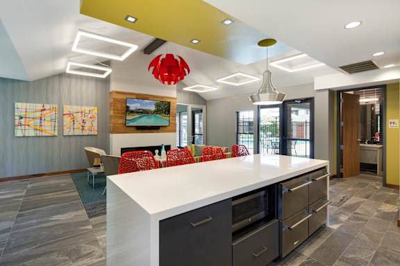 Newly Remodeled Apartments in Eden Prairie | Eden Commons