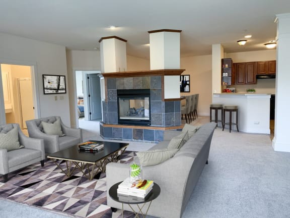 2 & 3 Bedroom Apartments in Greenfield, WI | Falcon Glen Apartments