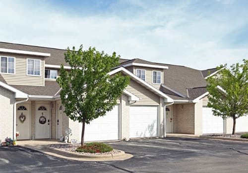 The Residences Howard Commons /Howard Lofts | Sister Properties