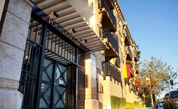 1 & 2 Bedroom Senior Apartments in Stevenson Ranch | FountainGlen