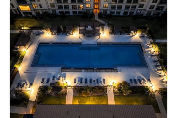 Luxury Apartment Amenities | Reveal at Bayside - Rowlett, TX