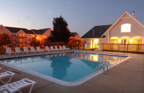 Cambridge Club | Apartment and Community Amenities