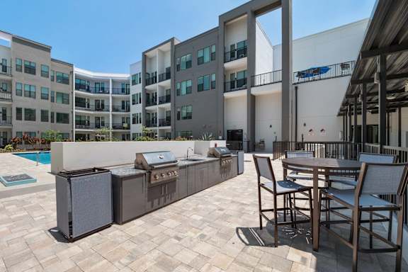 St. Petersburg, FL Pet-Friendly Luxury Apartments | Features
