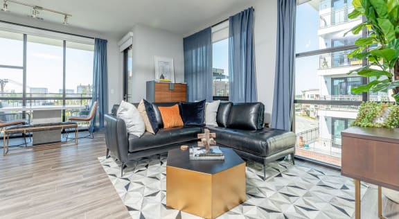 Photos of Morada Plano | Best Apartments in Plano, TX