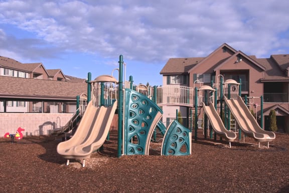 Amenities | Creston Point Apartment Homes | Seattle WA