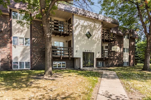 Library Lane | Apartments in Grand Forks, ND