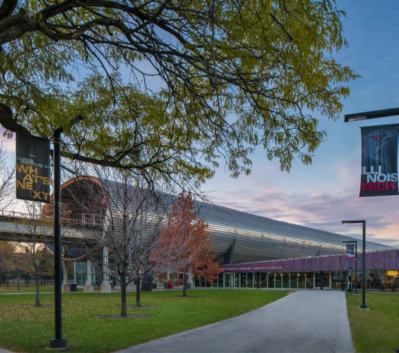 South Loop High-Rise Apartments | Eden Commons