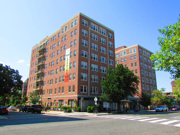 Meridian Heights | Apartments in Washington, DC