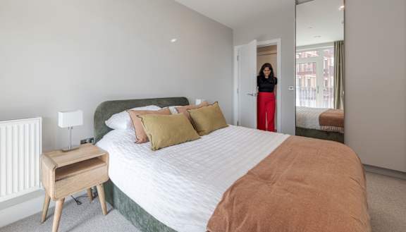 Studio, 1, 2 & 3 Bedroom Apartments in Nine Elms | The Lark