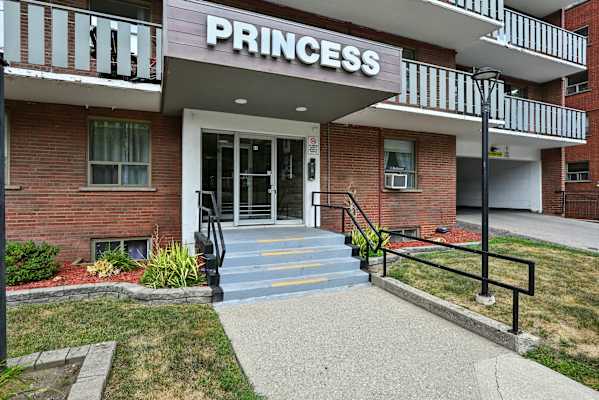 The Effort Trust Company | Apartments in Hamilton, ON | RENTCafe