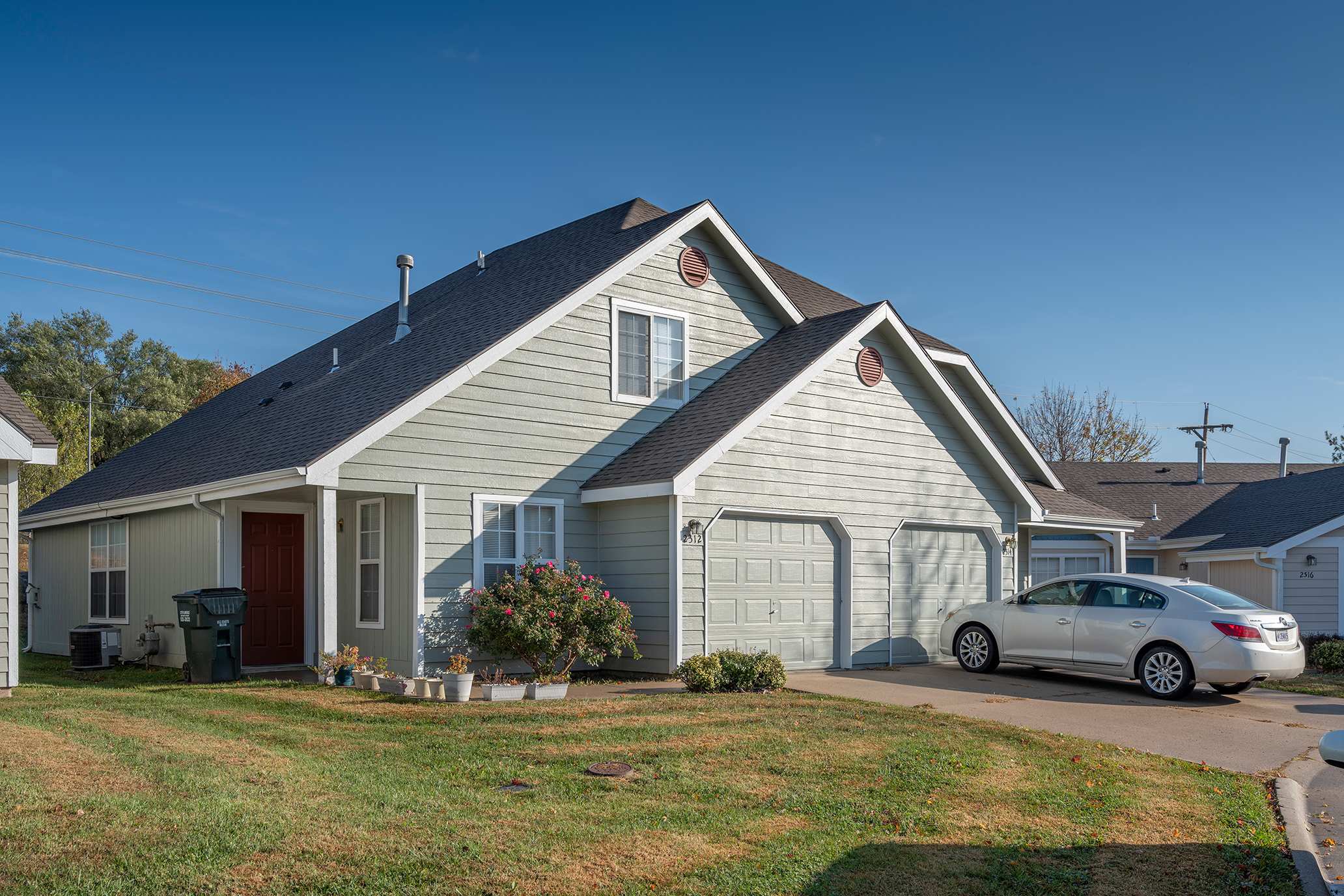 Ranch Way Townhomes | Apartments in Lawrence, KS